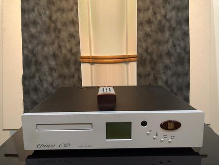 Unison Research - 'Unico' CD Player with Remote Control
